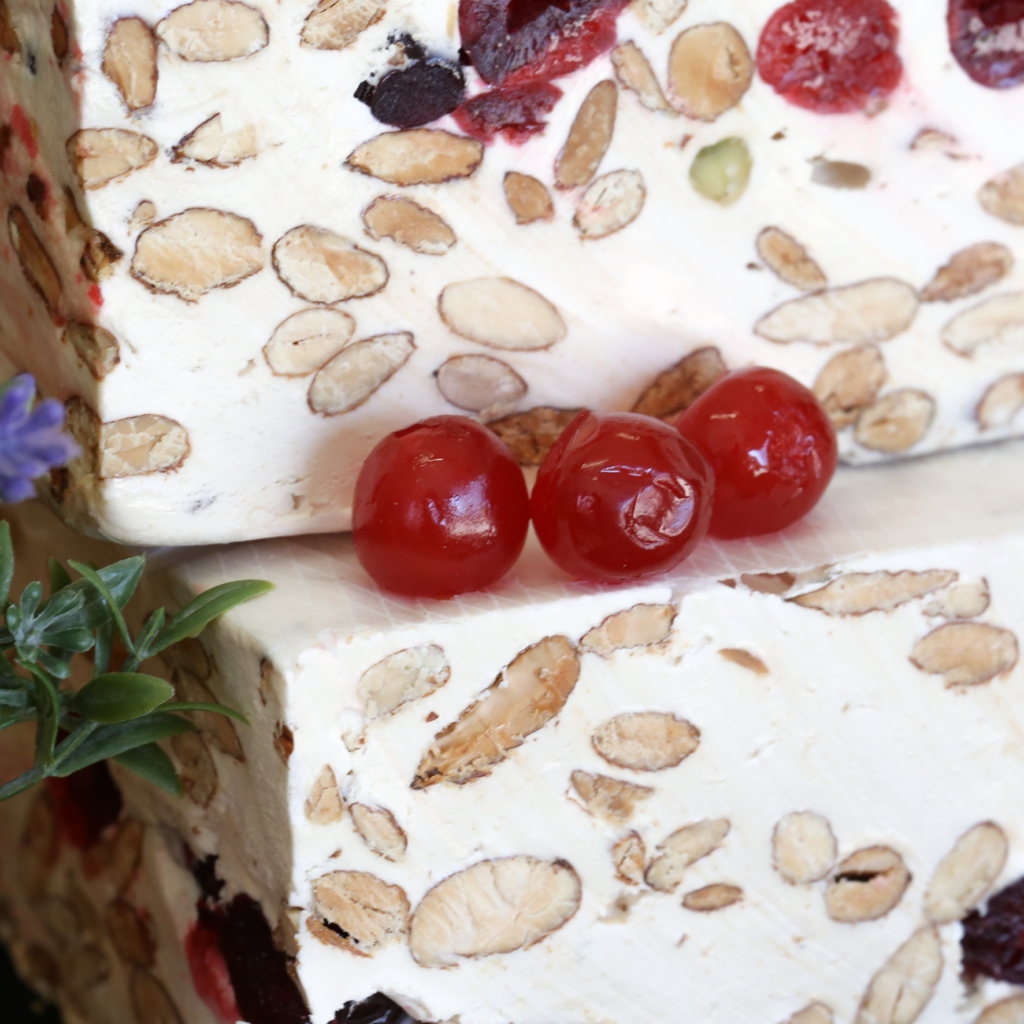 Nougat blanc cerises confites